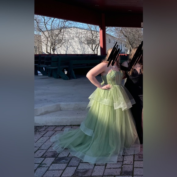 Dresses | Size 12 Prom Dress Worn For Photos But Not To Prom And Needs ...